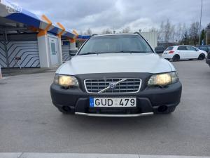 Volvo XC70 2004 in Salcininkai, with an engine capacity of 2.40 L and mileage of 300 thousand km for 2000 €, photo  on AUTOMOTO.COM.LV