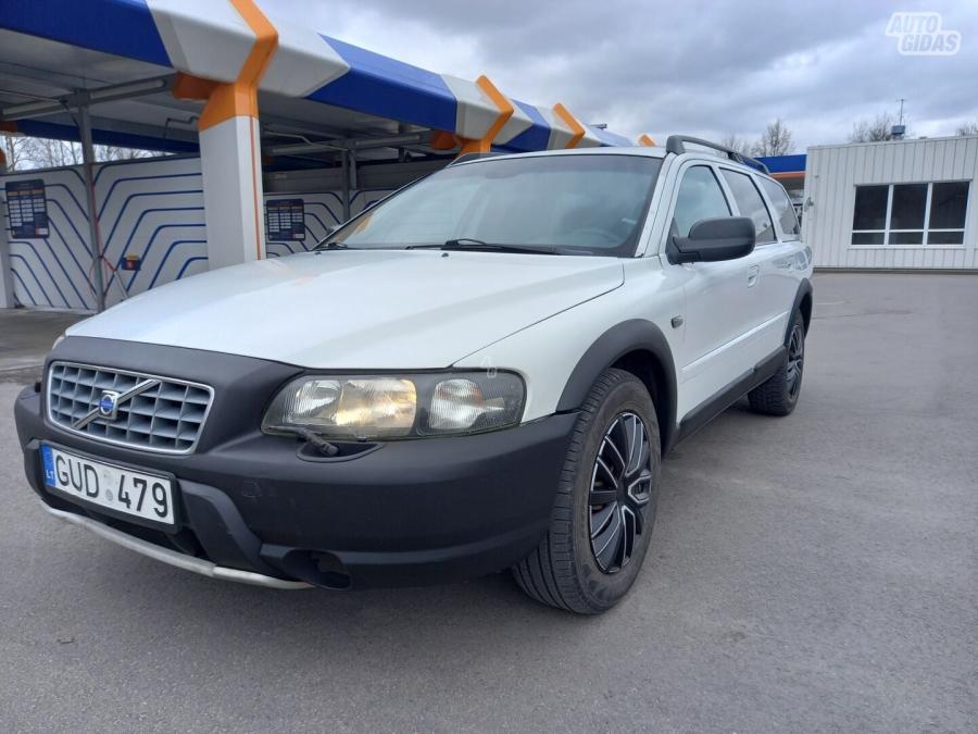 Volvo XC70 2004 Šalčininkai, ar dzinēja tilpumu 2.40 L un nobraukumu 300 tūkst. km par 2000 €, foto 3 vietnē AUTOMOTO.COM.LV
