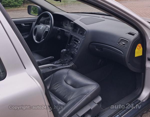 Volvo XC70 2004 Paide, ar dzinēja tilpumu 0.00 L un nobraukumu 0 tūkst. km par 3950 €, foto 7 vietnē AUTOMOTO.COM.LV