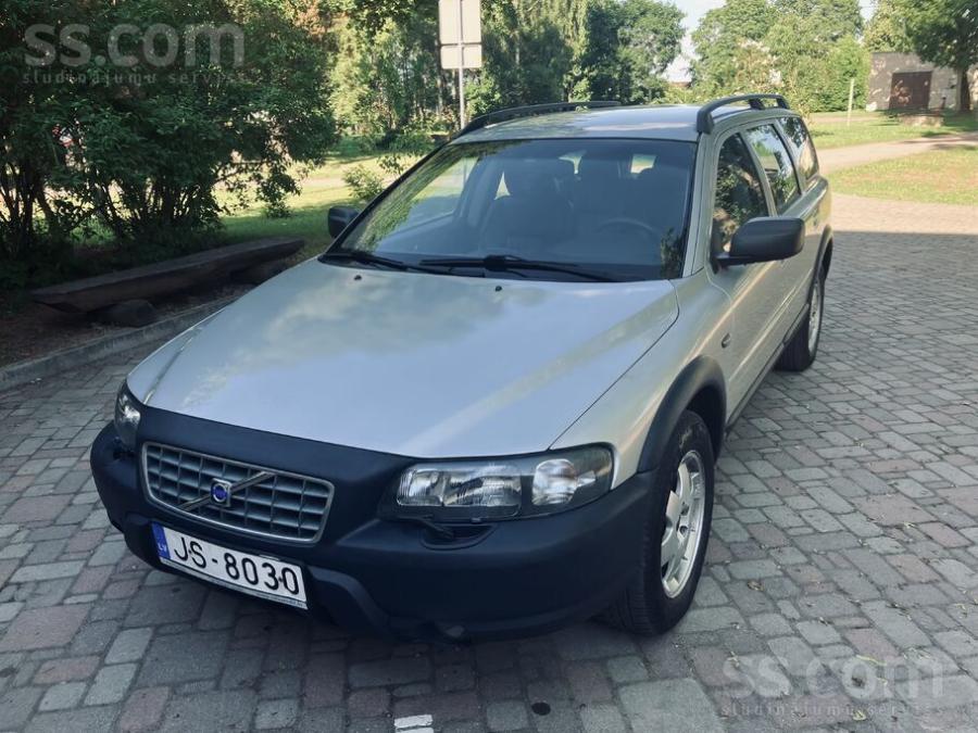 Volvo XC70 2004 Jelgava, ar dzinēja tilpumu 2.40 L un nobraukumu 401 tūkst. km par 2450 €, foto 4 vietnē AUTOMOTO.COM.LV