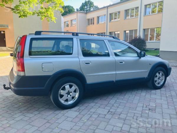 Вольво ХС70 2004 в Елгава, объемом двигателя 2.40 л и пробегом 401 тыс. км за 2450 €, фото 5 на AUTOMOTO.COM.LV