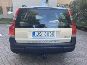 Volvo XC70 2004 Jelgava, ar dzinēja tilpumu 2.40 L un nobraukumu 401 tūkst. km par 2450 €, foto 7 vietnē AUTOMOTO.COM.LV