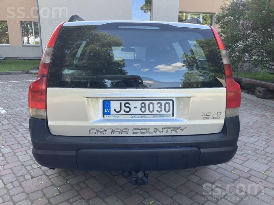 Volvo XC70 2004 Jelgava, ar dzinēja tilpumu 2.40 L un nobraukumu 401 tūkst. km par 2450 €, foto 7 vietnē AUTOMOTO.COM.LV