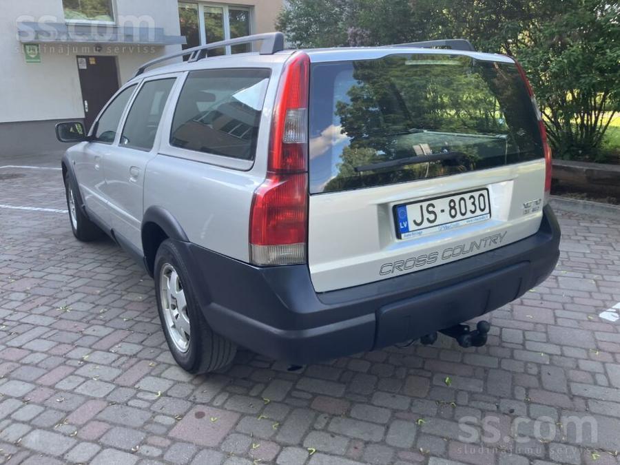 Volvo XC70 2004 Jelgava, ar dzinēja tilpumu 2.40 L un nobraukumu 401 tūkst. km par 2450 €, foto 8 vietnē AUTOMOTO.COM.LV