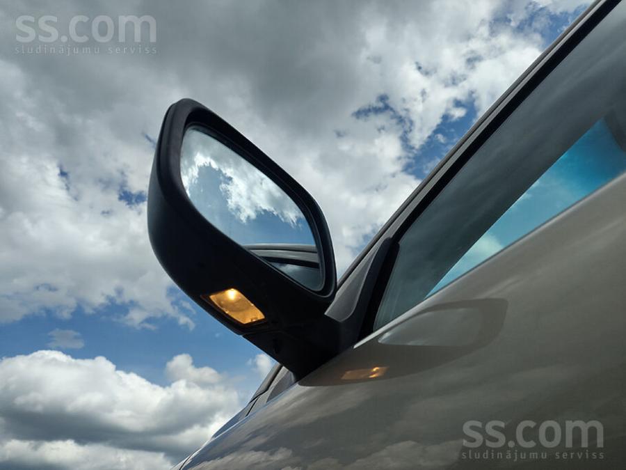 Volvo XC70 2004 Rīga, ar dzinēja tilpumu 2.40 L un nobraukumu 0 tūkst. km par 3250 €, foto 10 vietnē AUTOMOTO.COM.LV