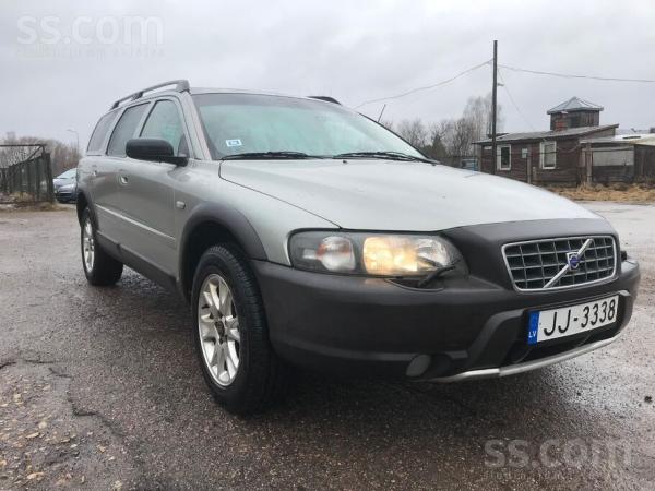 Вольво ХС70 2004 в Рига, объемом двигателя 2.40 л и пробегом 450 тыс. км за 3000 €, фото 1 на AUTOMOTO.COM.LV