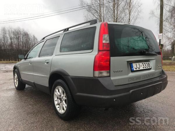 Вольво ХС70 2004 в Рига, объемом двигателя 2.40 л и пробегом 450 тыс. км за 3000 €, фото 2 на AUTOMOTO.COM.LV