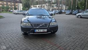 Volvo XC70 2004 in Prienai, with an engine capacity of 2.40 L and mileage of 423 thousand km for 1950 €, photo 4 on AUTOMOTO.COM.LV