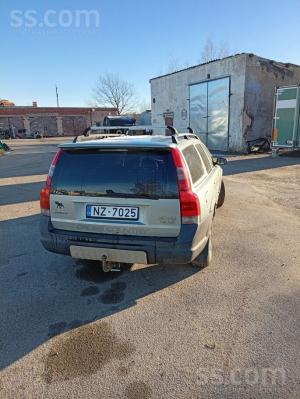 Вольво ХС70 2004 в Лиепая, объемом двигателя 2.40 л и пробегом 491 тыс. км за 1100 €, фото 10 на AUTOMOTO.COM.LV