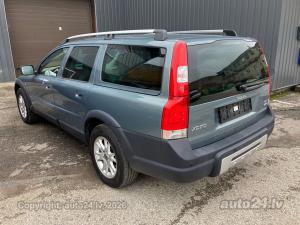 Volvo XC70 2004 in Tartu, with an engine capacity of 2.50 L and mileage of 208 thousand km for 4900 €, photo 4 on AUTOMOTO.COM.LV