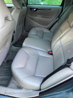 Volvo XC70 2004 in Tartu, with an engine capacity of 2.50 L and mileage of 208 thousand km for 4900 €, photo 9 on AUTOMOTO.COM.LV