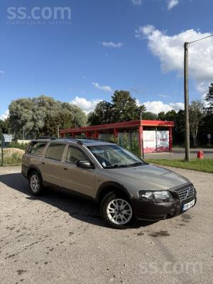 Вольво ХС70 2004 в Талси, объемом двигателя 2.40 л и пробегом 475 тыс. км за 2150 €, фото 4 на AUTOMOTO.COM.LV