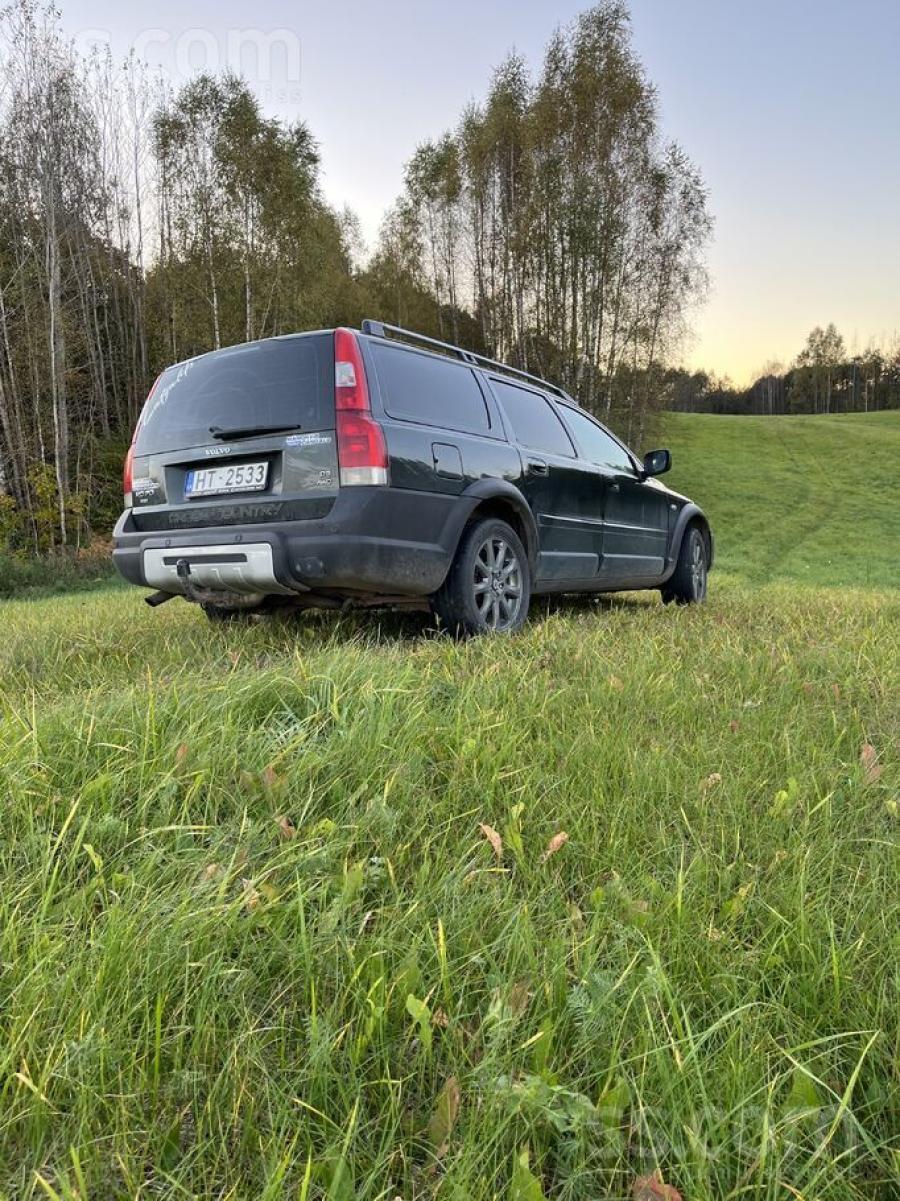 Volvo XC70 2004 Krāslava, ar dzinēja tilpumu 2.40 L un nobraukumu 464 tūkst. km par 1150 €, foto 3 vietnē AUTOMOTO.COM.LV