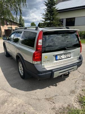 Volvo XC70 2005 in Riga, with an engine capacity of 2.40 L and mileage of 332 thousand km for 3450 €, photo 5 on AUTOMOTO.COM.LV