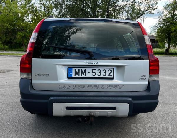 Volvo XC70 2005 Balvi, ar dzinēja tilpumu 2.40 L un nobraukumu 346 tūkst. km par 3500 €, foto 4 vietnē AUTOMOTO.COM.LV