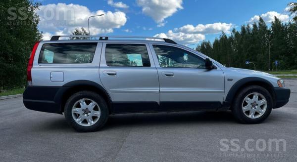 Volvo XC70 2005 Balvi, ar dzinēja tilpumu 2.40 L un nobraukumu 346 tūkst. km par 3500 €, foto 5 vietnē AUTOMOTO.COM.LV