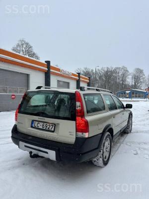 Volvo XC70 2005 Rīga, ar dzinēja tilpumu 2.50 L un nobraukumu 274 tūkst. km par 3800 €, foto 2 vietnē AUTOMOTO.COM.LV