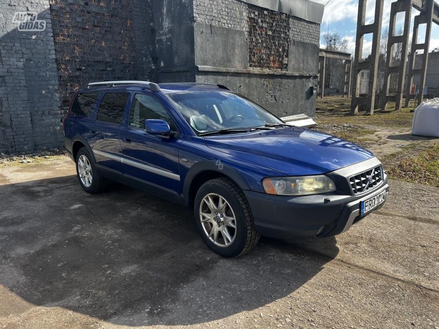 Volvo XC70 2005 Kauņa, ar dzinēja tilpumu 2.40 L un nobraukumu 361 tūkst. km par 2250 €, foto 4 vietnē AUTOMOTO.COM.LV