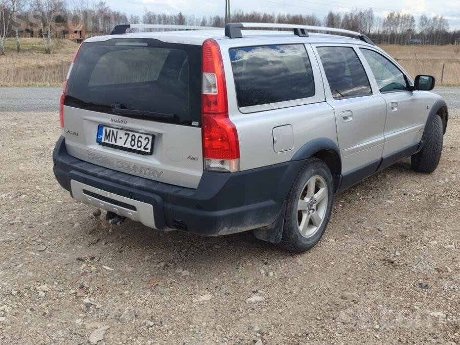 Вольво ХС70 2005 в Рига, объемом двигателя 2.40 л и пробегом 479 тыс. км за 2050 €, фото 6 на AUTOMOTO.COM.LV