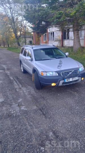 Volvo XC70 2005 Liepāja, ar dzinēja tilpumu 2.40 L un nobraukumu 297 tūkst. km par 2900 €, foto 6 vietnē AUTOMOTO.COM.LV