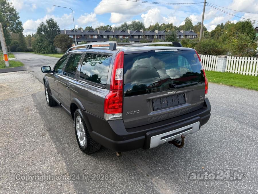 Volvo XC70 2005 Tallina, ar dzinēja tilpumu 2.40 L un nobraukumu 424 tūkst. km par 4990 €, foto 3 vietnē AUTOMOTO.COM.LV
