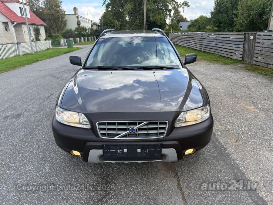 Volvo XC70 2005 Tallina, ar dzinēja tilpumu 2.40 L un nobraukumu 424 tūkst. km par 4990 €, foto 8 vietnē AUTOMOTO.COM.LV