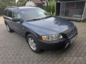 Volvo XC70 2005 Jelgava, ar dzinēja tilpumu 2.40 L un nobraukumu 255 tūkst. km par 3900 €, foto  vietnē AUTOMOTO.COM.LV