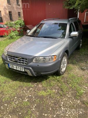 Volvo XC70 2006 in Riga, with an engine capacity of 2.40 L and mileage of 388 thousand km for 6700 €, photo 5 on AUTOMOTO.COM.LV