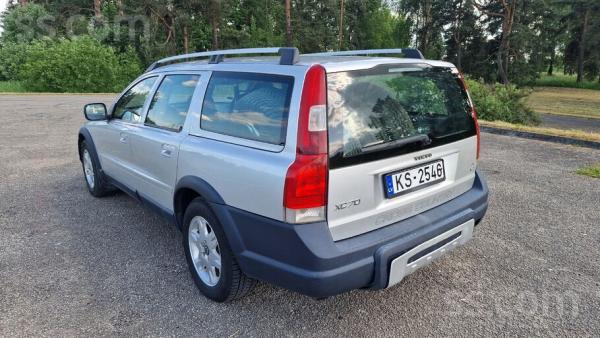 Volvo XC70 2006 Bauska, ar dzinēja tilpumu 2.40 L un nobraukumu 349 tūkst. km par 2450 €, foto 7 vietnē AUTOMOTO.COM.LV