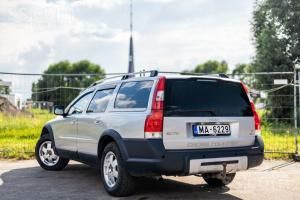 Volvo XC70 2006 in Riga, with an engine capacity of 2.40 L and mileage of 289 thousand km for 4490 €, photo 6 on AUTOMOTO.COM.LV