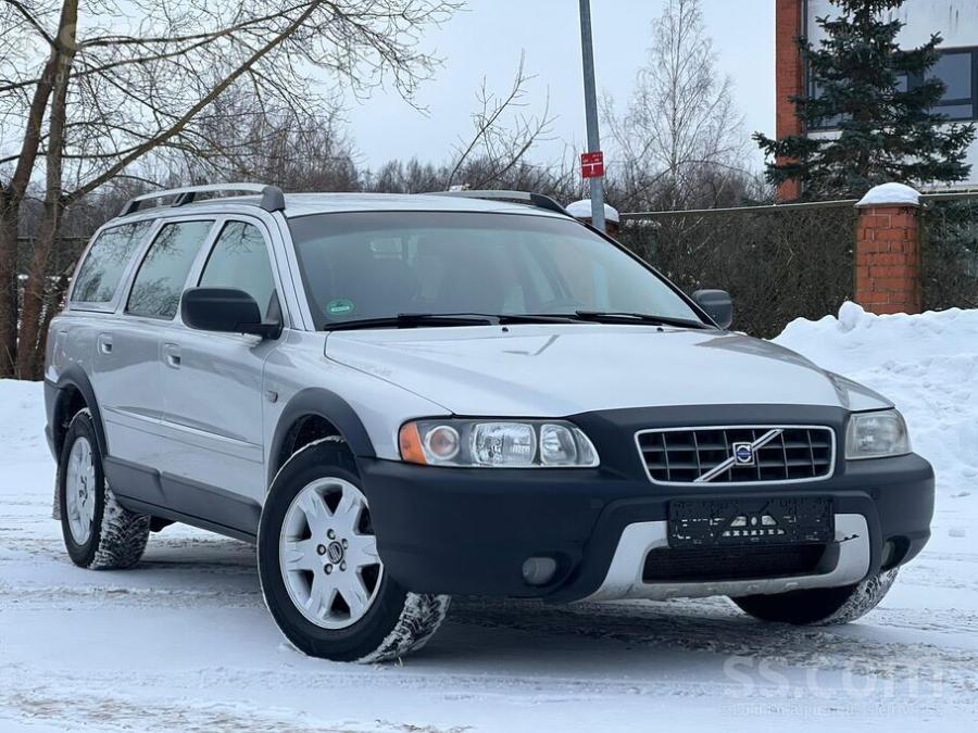 Volvo XC70 2006 in Riga, with an engine capacity of 2.40 L and mileage of 0 thousand km for 4550 €, photo 1 on AUTOMOTO.COM.LV