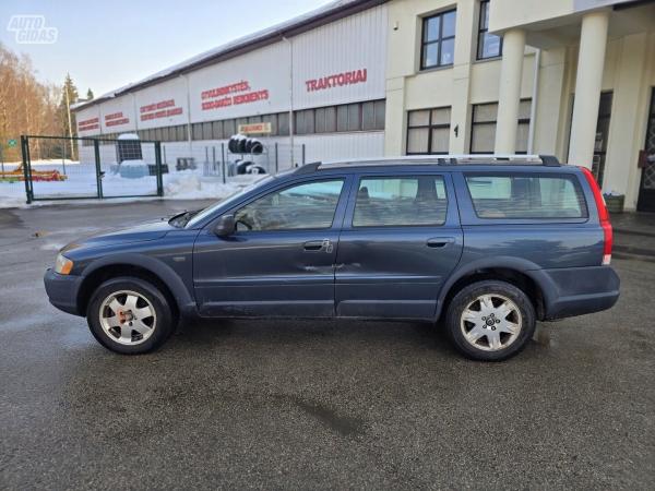 Volvo XC70 2006 in Radviliskis, with an engine capacity of 2.50 L and mileage of 225 thousand km for 1750 €, photo 4 on AUTOMOTO.COM.LV