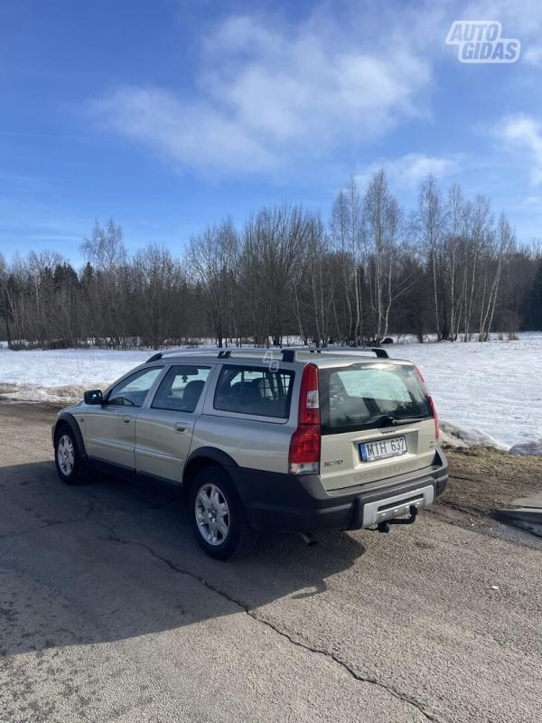 Volvo XC70 2006 Viļņa, ar dzinēja tilpumu 2.40 L un nobraukumu 338 tūkst. km par 3900 €, foto 3 vietnē AUTOMOTO.COM.LV