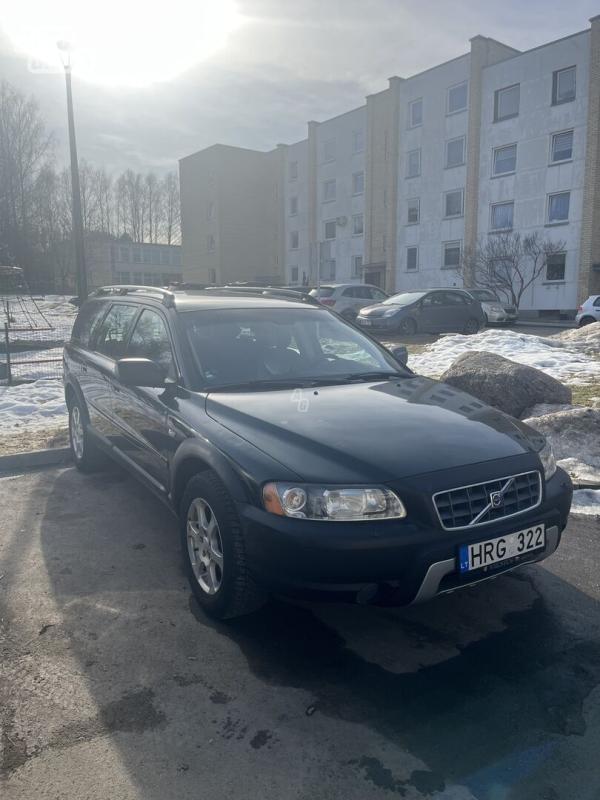 Volvo XC70 2006 Viļņa, ar dzinēja tilpumu 2.40 L un nobraukumu 343 tūkst. km par 3750 €, foto 1 vietnē AUTOMOTO.COM.LV