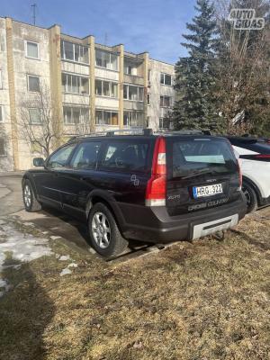 Volvo XC70 2006 Viļņa, ar dzinēja tilpumu 2.40 L un nobraukumu 343 tūkst. km par 3750 €, foto 4 vietnē AUTOMOTO.COM.LV