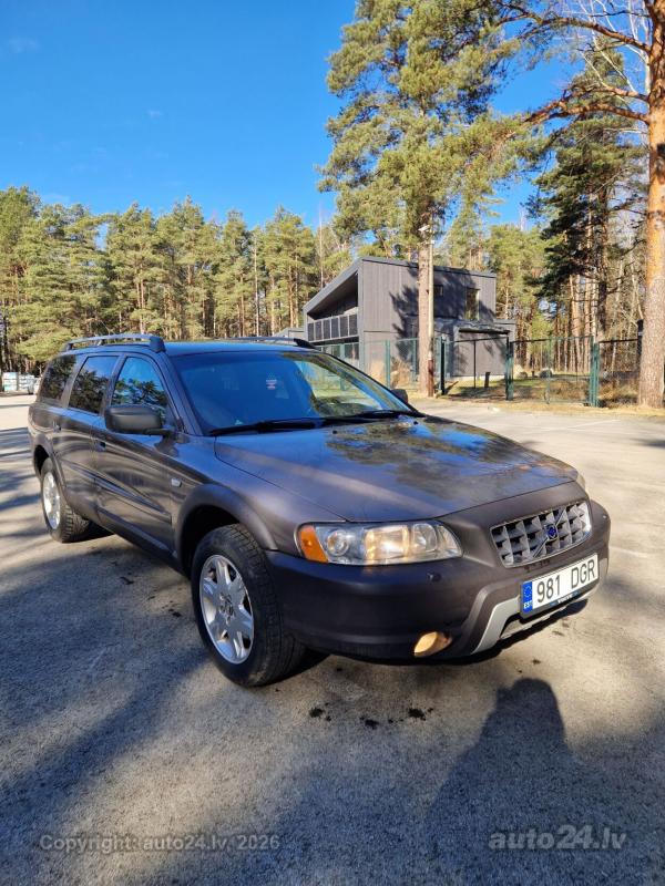 Volvo XC70 2006 in Tallinn, with an engine capacity of 2.40 L and mileage of 423 thousand km for 4100 €, photo 3 on AUTOMOTO.COM.LV