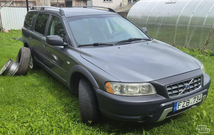 Volvo XC70 2006 Kauņa, ar dzinēja tilpumu 2.40 L un nobraukumu 500 tūkst. km par 3850 €, foto 3 vietnē AUTOMOTO.COM.LV