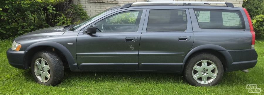 Volvo XC70 2006 Kauņa, ar dzinēja tilpumu 2.40 L un nobraukumu 500 tūkst. km par 3850 €, foto 4 vietnē AUTOMOTO.COM.LV