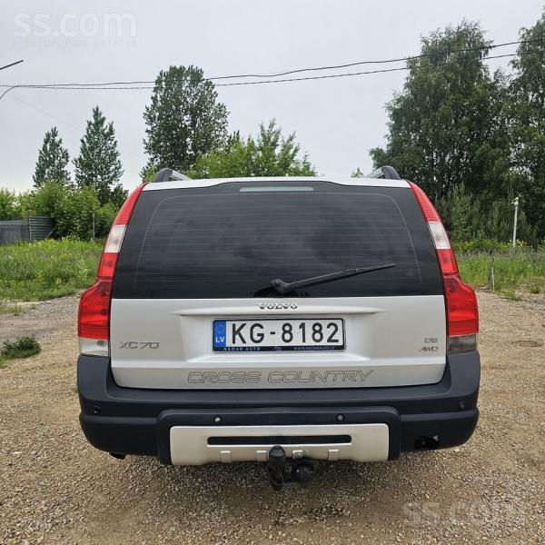 Вольво ХС70 2006 в Рига, объемом двигателя 2.40 л и пробегом 426 тыс. км за 3750 €, фото 4 на AUTOMOTO.COM.LV