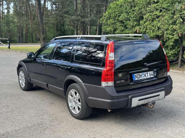 Volvo XC70 2006 Viļņa, ar dzinēja tilpumu 2.40 L un nobraukumu 366 tūkst. km par 3950 €, foto 4 vietnē AUTOMOTO.COM.LV