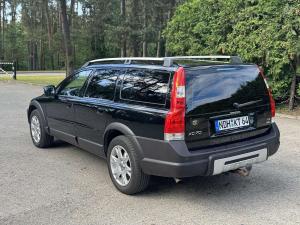 Volvo XC70 2006 in Vilnius, with an engine capacity of 2.40 L and mileage of 366 thousand km for 3950 €, photo 5 on AUTOMOTO.COM.LV