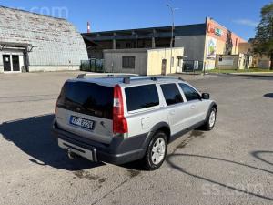 Volvo XC70 2006 in Riga, with an engine capacity of 2.50 L and mileage of 400 thousand km for 4000 €, photo 3 on AUTOMOTO.COM.LV
