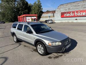 Volvo XC70 2006 in Riga, with an engine capacity of 2.50 L and mileage of 400 thousand km for 4000 €, photo 4 on AUTOMOTO.COM.LV