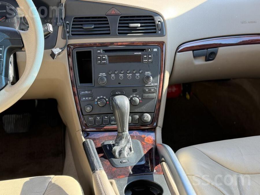 Volvo XC70 2006 Rīga, ar dzinēja tilpumu 2.40 L un nobraukumu 187 tūkst. km par 5900 €, foto 7 vietnē AUTOMOTO.COM.LV