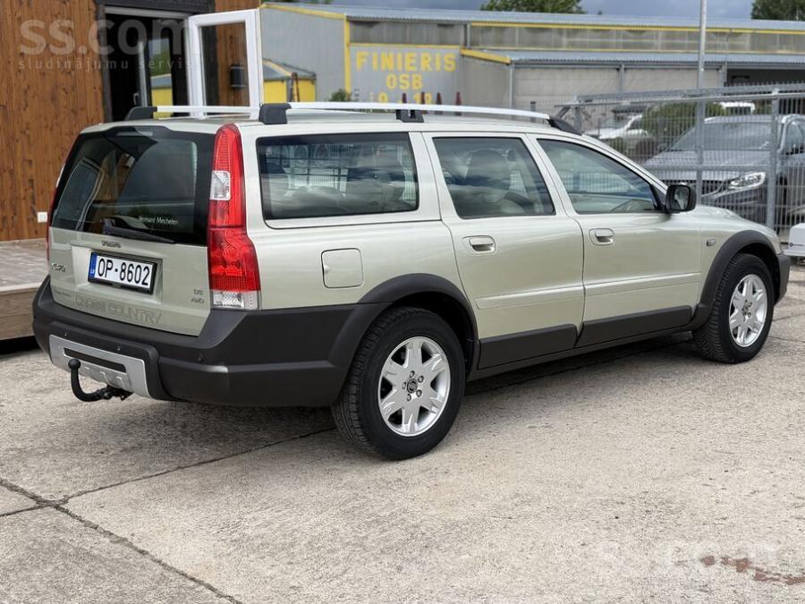 Volvo XC70 2006 Rīga, ar dzinēja tilpumu 2.40 L un nobraukumu 187 tūkst. km par 5900 €, foto 13 vietnē AUTOMOTO.COM.LV