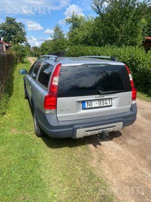 Volvo XC70 2006 in Valmiera, with an engine capacity of 2.40 L and mileage of 268 thousand km for 3500 €, photo 4 on AUTOMOTO.COM.LV