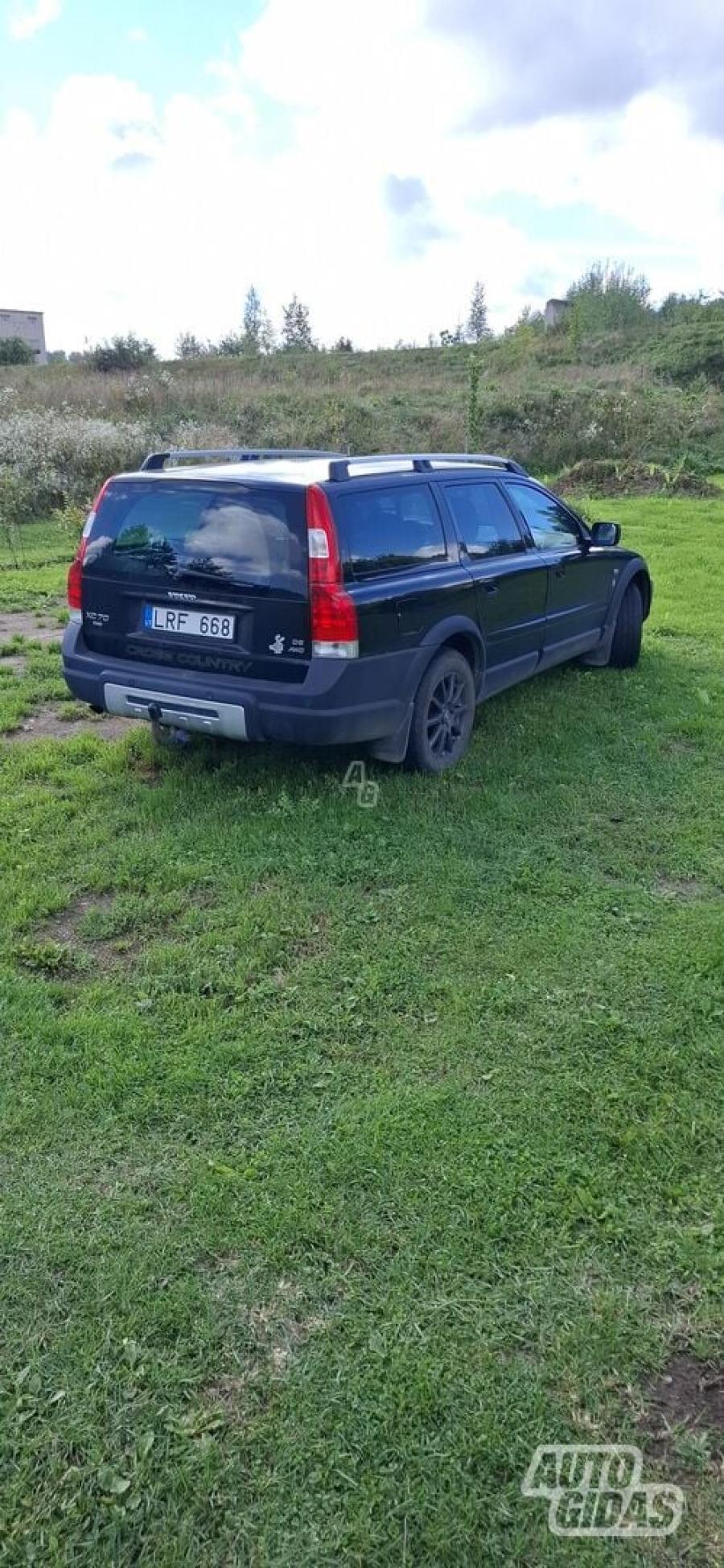 Volvo XC70 2006 in Trakai, with an engine capacity of 2.40 L and mileage of 282 thousand km for 2500 €, photo 4 on AUTOMOTO.COM.LV