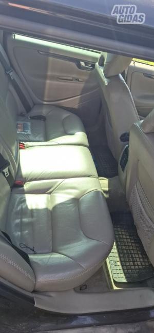 Volvo XC70 2006 in Trakai, with an engine capacity of 2.40 L and mileage of 282 thousand km for 2500 €, photo 11 on AUTOMOTO.COM.LV
