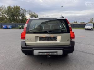 Volvo XC70 2006 in Jonava, with an engine capacity of 2.40 L and mileage of 390 thousand km for 4150 €, photo 7 on AUTOMOTO.COM.LV