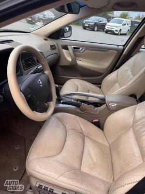 Volvo XC70 2006 in Jonava, with an engine capacity of 2.40 L and mileage of 390 thousand km for 4150 €, photo 19 on AUTOMOTO.COM.LV